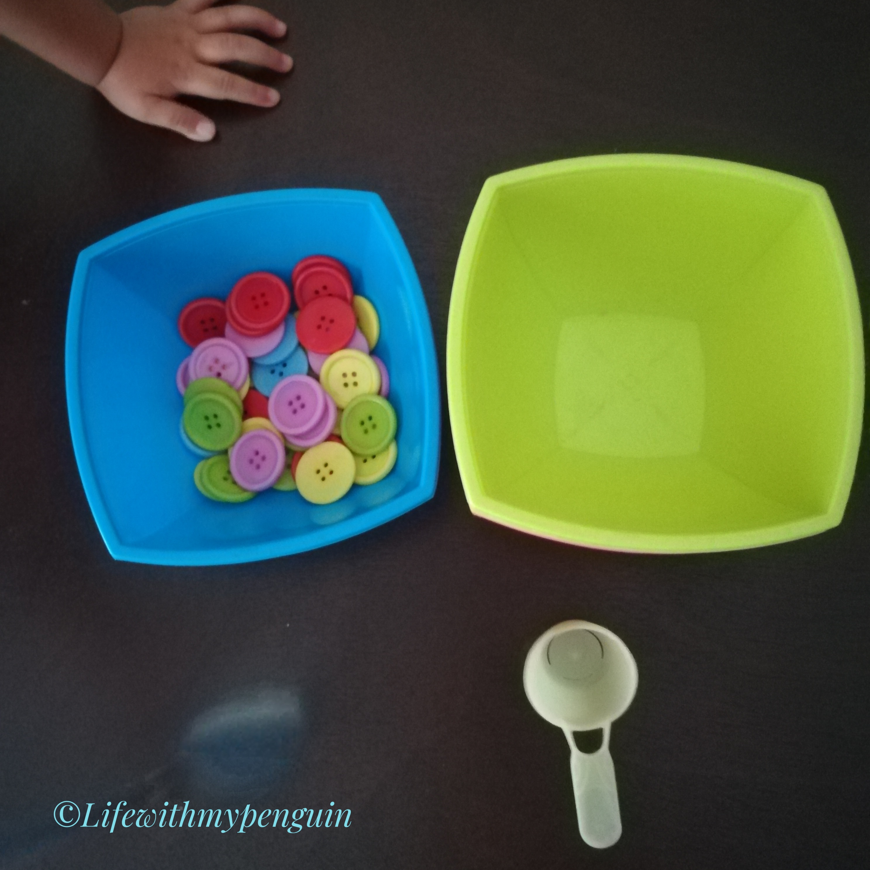 Can you play with colorful buttons as toddler activities? YES! - Life ...