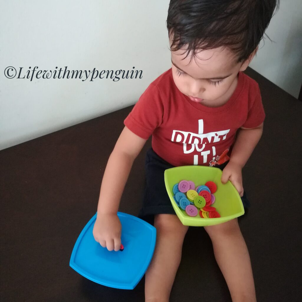 Can you play with colorful buttons as toddler activities? YES! - Life ...